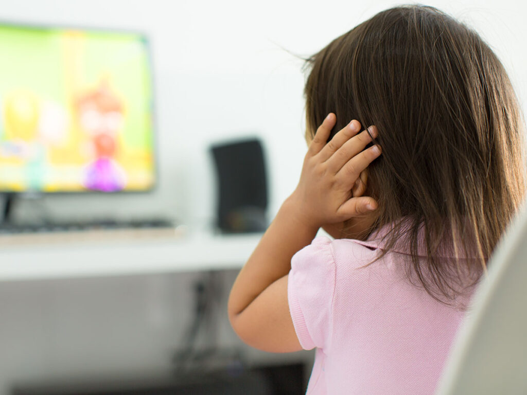 7 Sensory Red Flags to Know & Understand - Children's Milestone